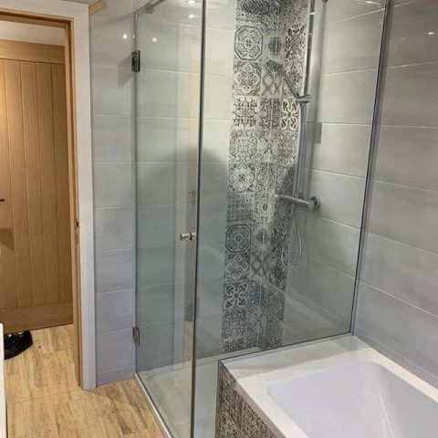 Shower Splashbacks and Bathroom Wall Panelling | Glassact